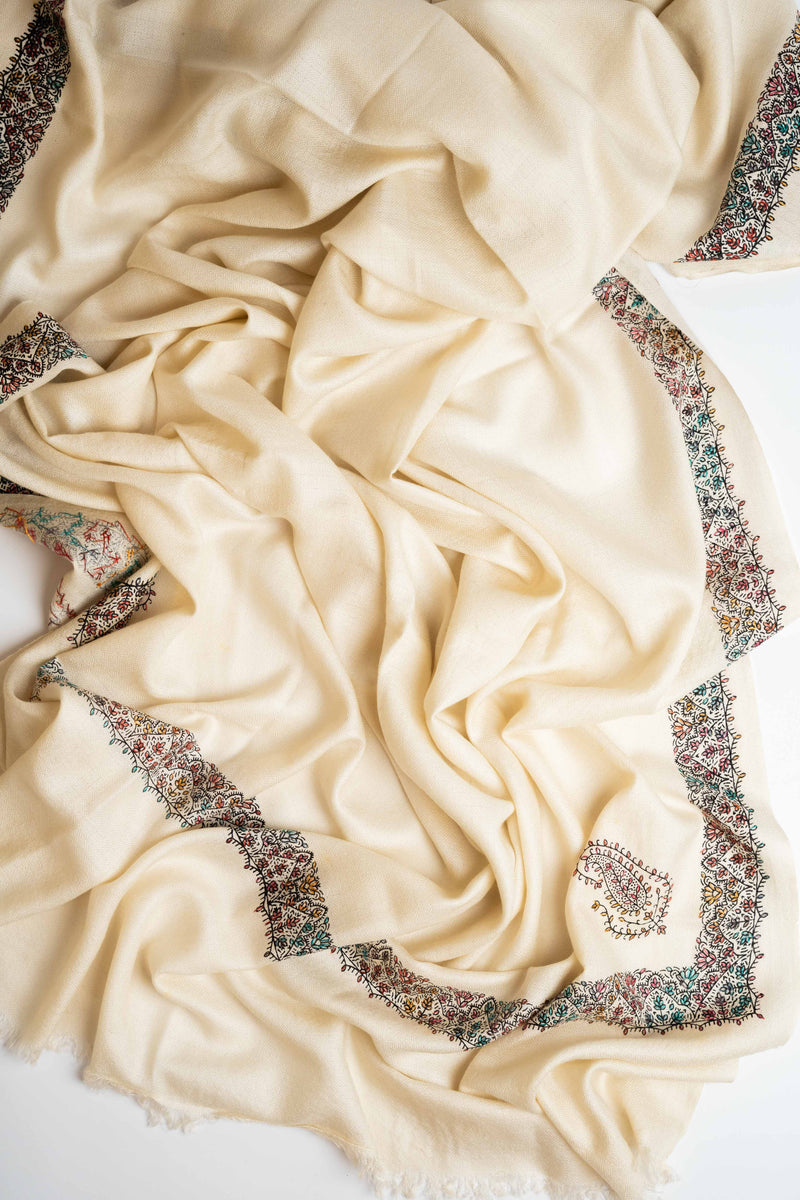 Swati Shahtoosh embroidered in off-white – Attan Store